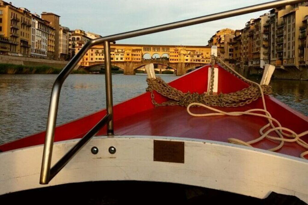 shopping tour, wine tasting, cooking class, tour, art tour, tailor made ...